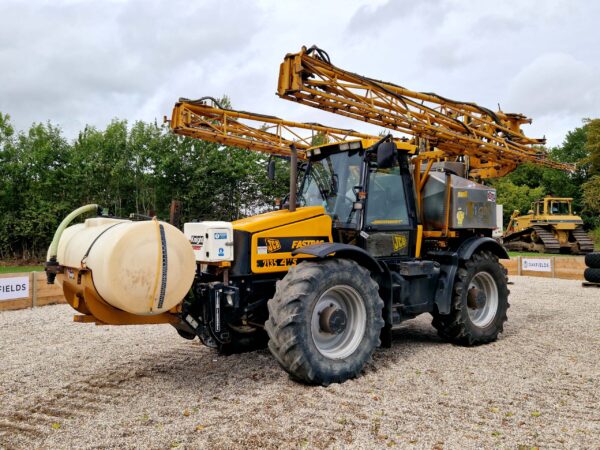 2004 Knight Laser 24m Fastrac Demount Sprayer For Sale | Farm Machinery ...