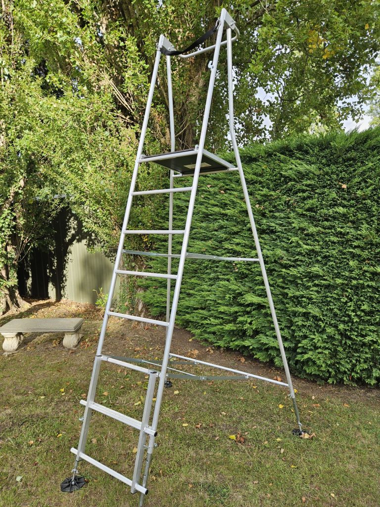 Henchman Hi-step Maxi Platform Ladder For Sale | Farm Machinery Buyer